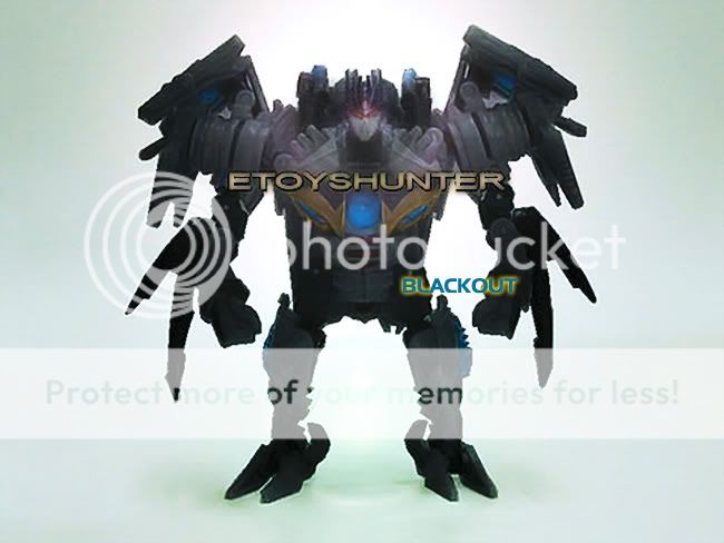 More pics of Soundwave transformed correctly + alt mode | TFW2005 - The ...