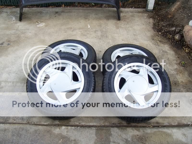 For Sale 14" Momo Italian Rims w/ new tires | VW Vortex - Volkswagen Forum
