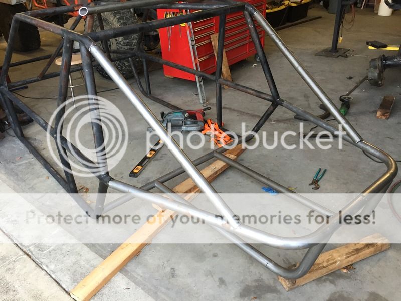 Modified X-chassis build | Pirate 4x4