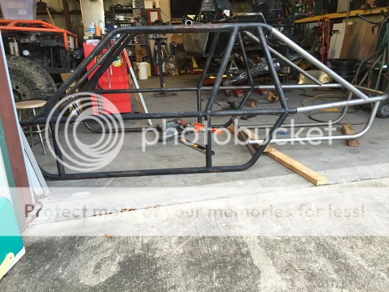 Modified X-chassis build | Pirate 4x4